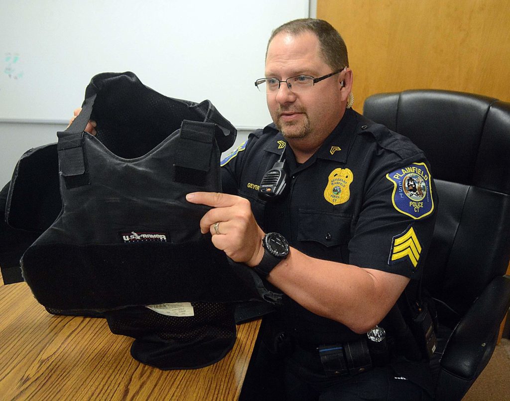 6 Best Tactical Vests - Guide for Plate Carriers [Updated 2023 ]